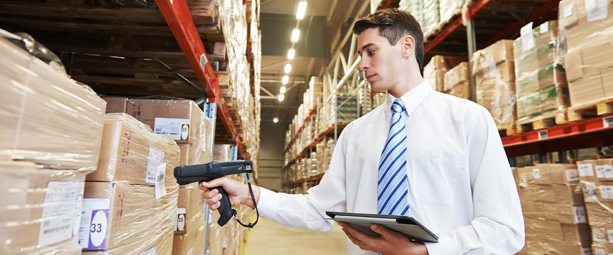 Logistikchef – utbildning, arbetsuppgifter och lön » Yrken